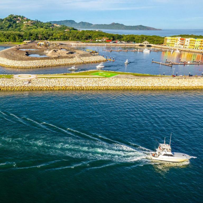 Reserve a Spot | Flamingo, Costa Rica | Marina Flamingo